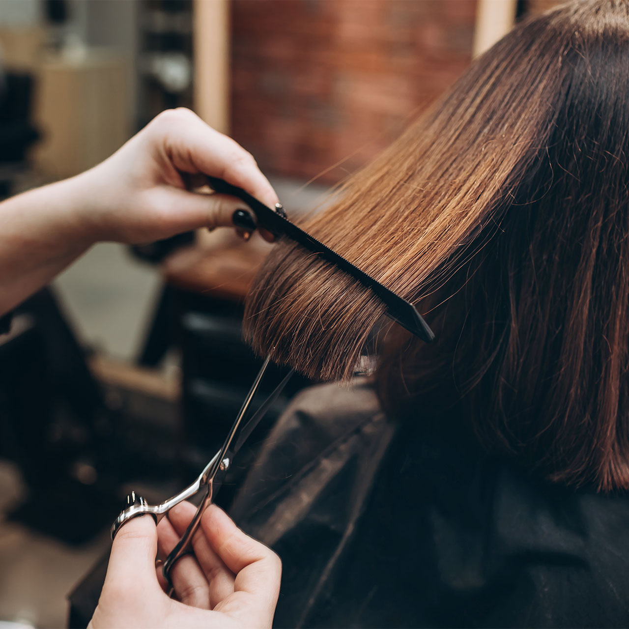 4 Chic Short Bob Haircuts For Your Face Shape, Recommended By A Stylist ...