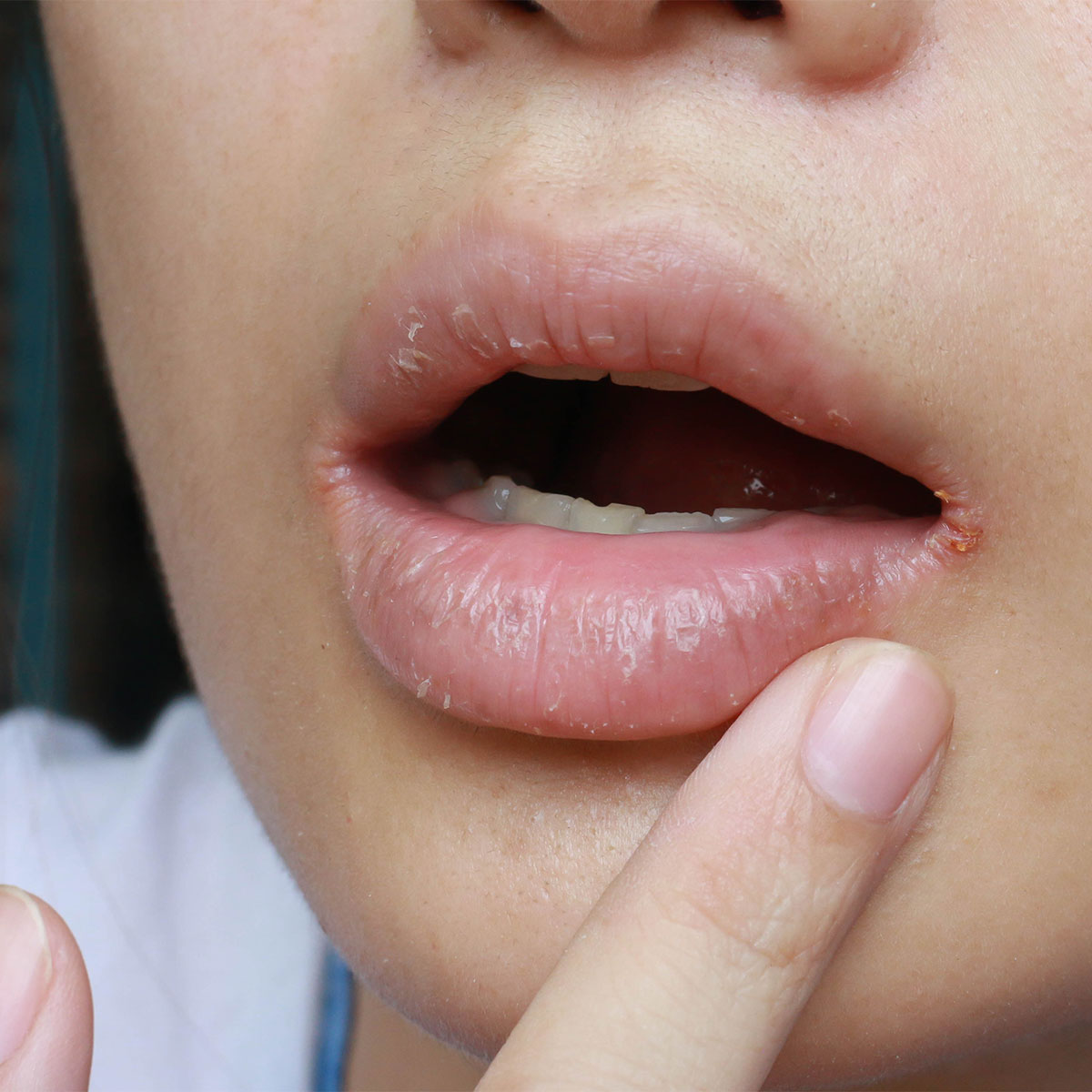 3 Common Lipstick Errors That Can ‘Emphasize’ Lip Lines And Wrinkles ...