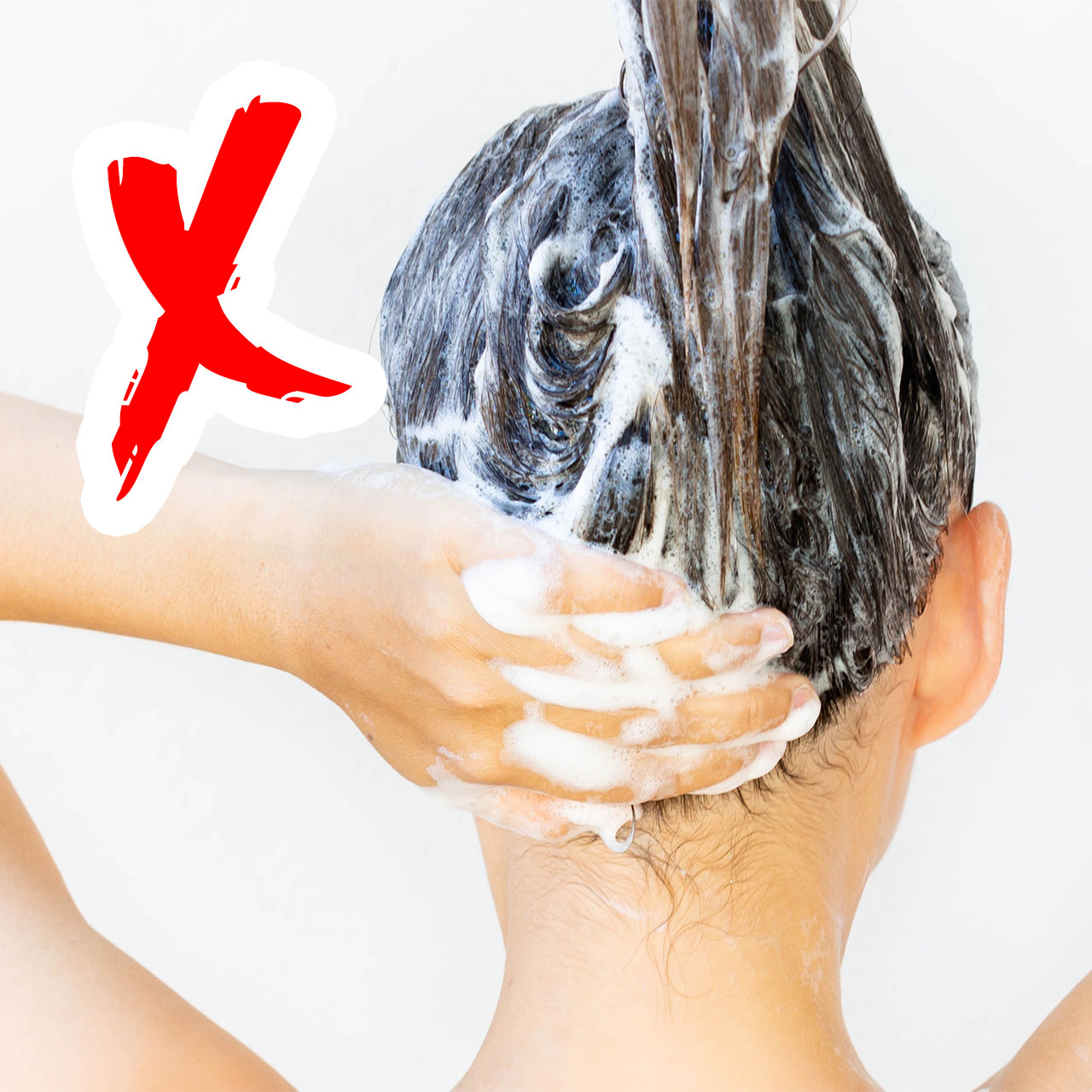 These Are The 3 Worst Types Of Shampoos To Avoid If You’re Prone To ...