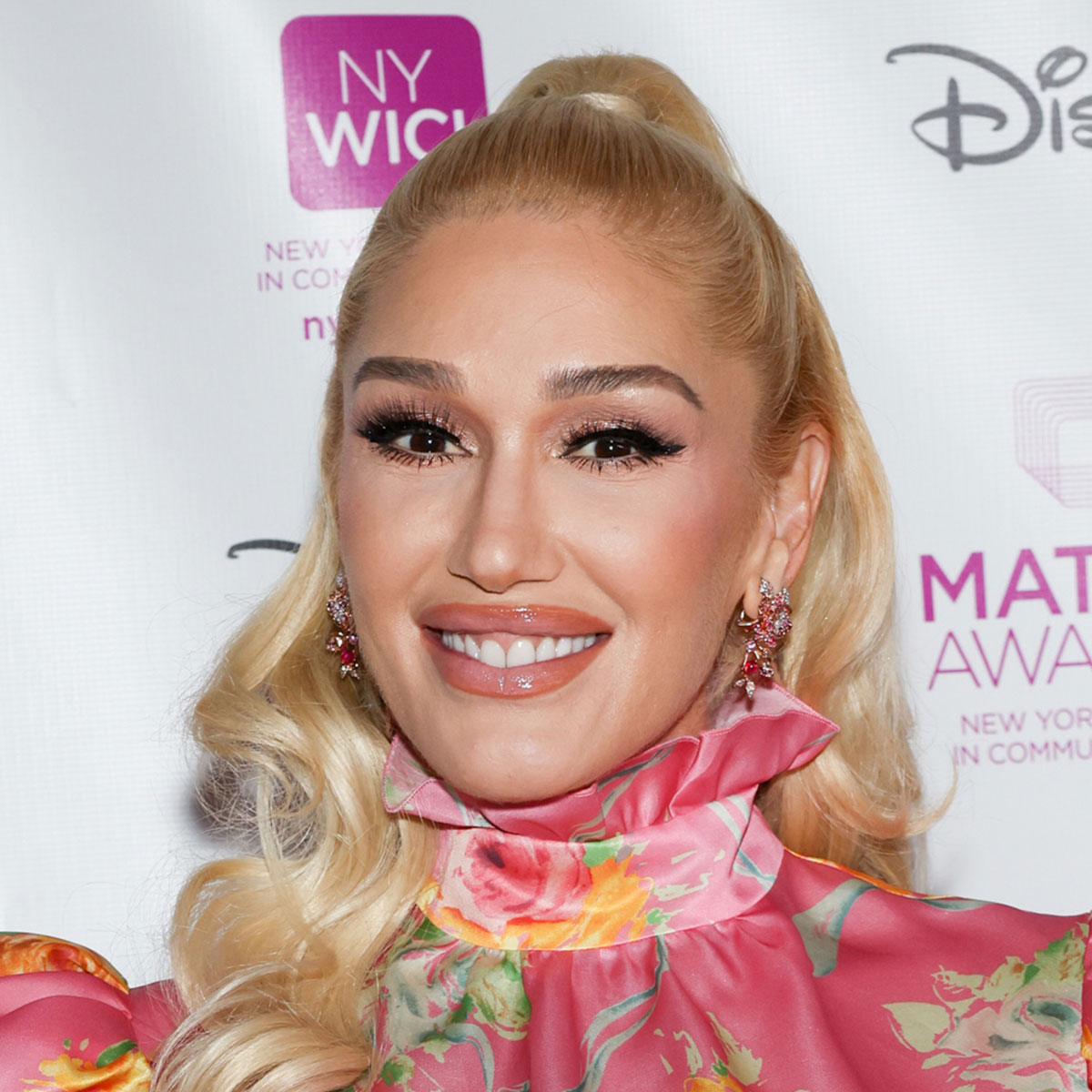 Kendall Jenner Flaunts Her Fit Physique On Instagram In A Sporty Crew ...