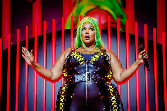 The Internet Reacts As Lizzo Returns To Social Media Just Days After ...