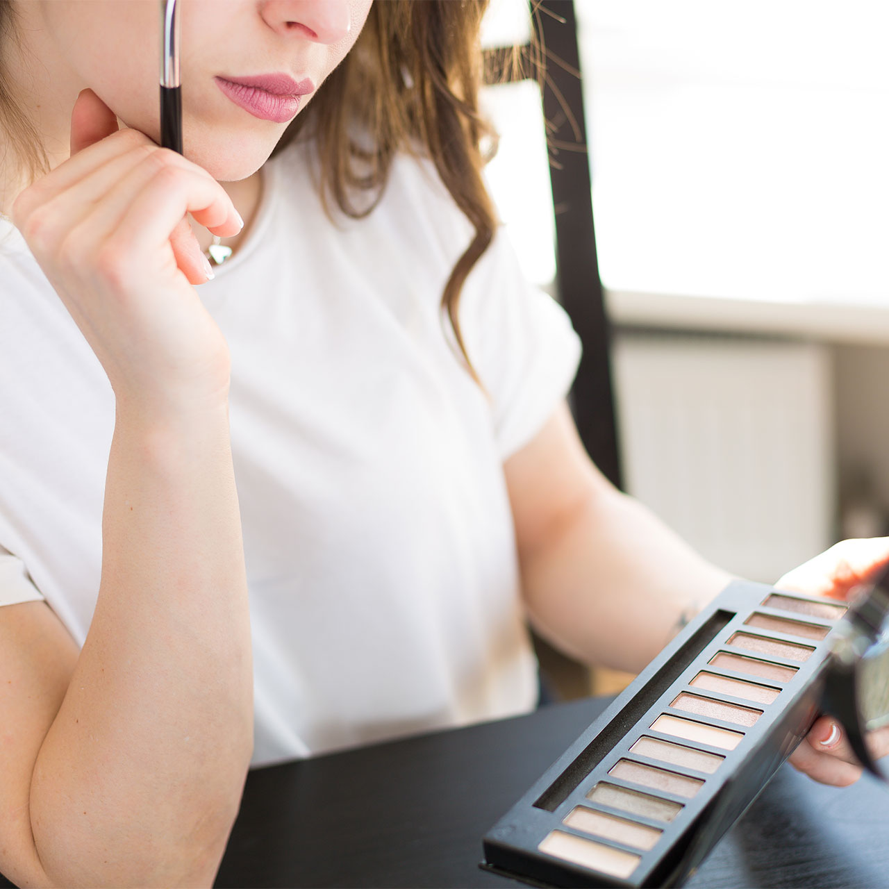 One ‘Unflattering’ Eyeshadow Shade To Avoid Over 40, According To Pro ...