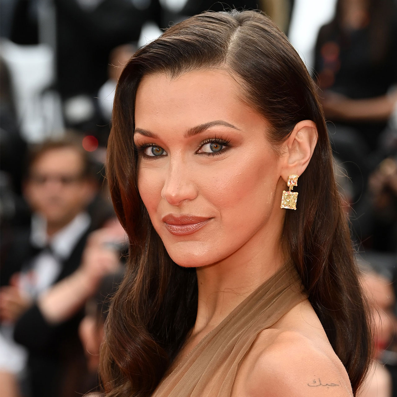 Kendall Jenner Stuns In A Velvet Red Gown While Riding A Horse For ...