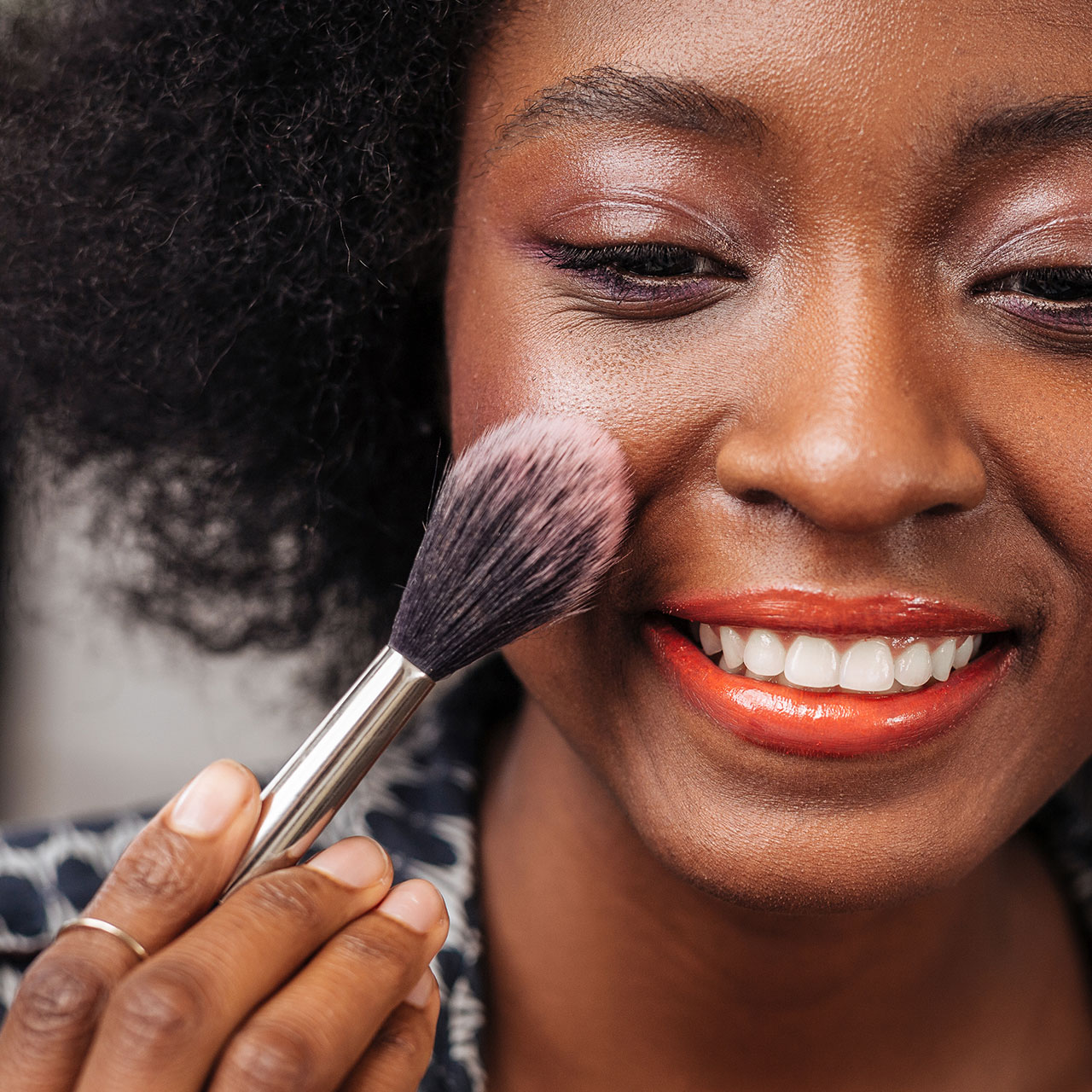 4 Life-Changing Contour Hacks For A Sculpted, Lifted Face Over 50 ...