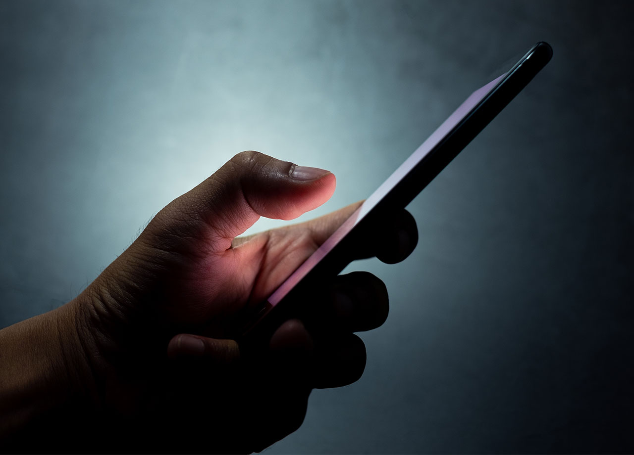 5 Tips And Tricks To Protect Your iPhone From Hackers & Thieves - SHEfinds