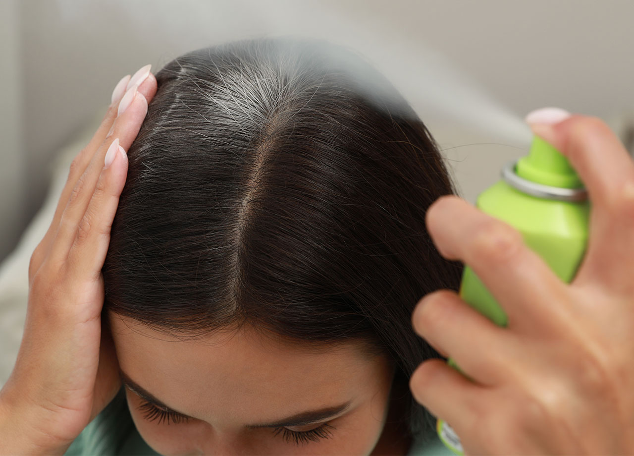 3 Dangerous Dry Shampoo Ingredients Hair Experts Recommend Avoiding To ...