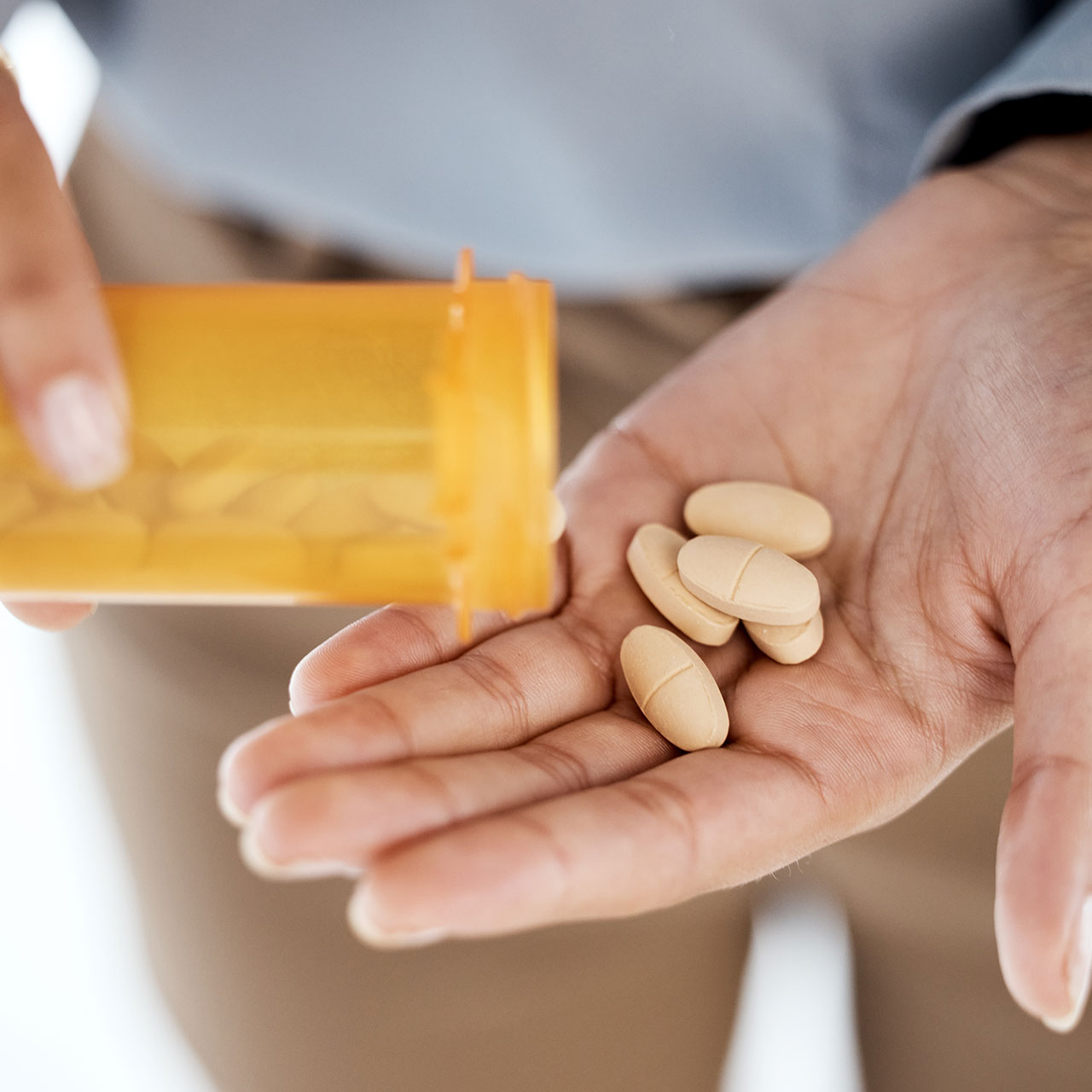 4 Morning Vitamins Everyone Over 30 Should Be Taking To Speed Up Your ...