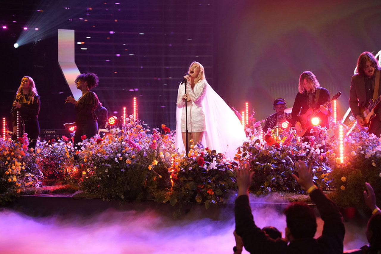 Kate Hudson Stuns Fans With Her ‘Phenomenal’ Debut On ‘The Voice ...