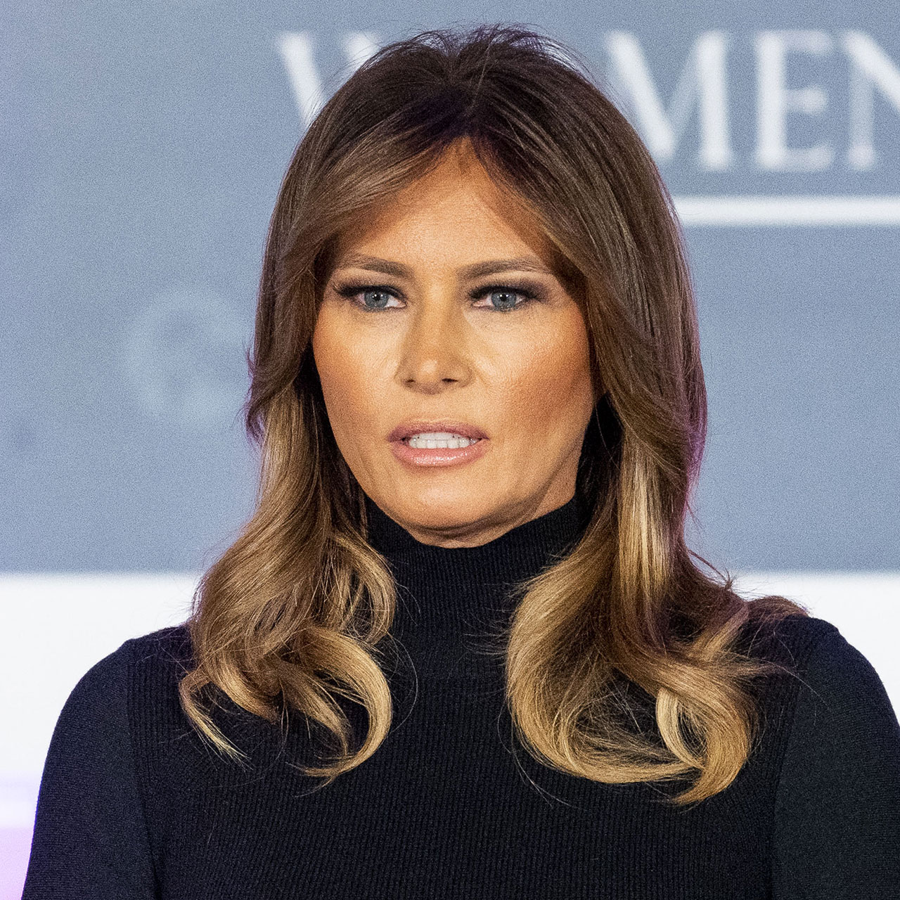 Melania Trump Leaves The Trump Tower With Her Son Barron While Wearing ...