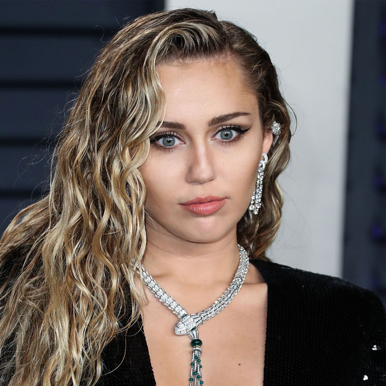 Miley Cyrus Stuns With Her New ‘Tiger Stripe’ Hair Transformation As ...