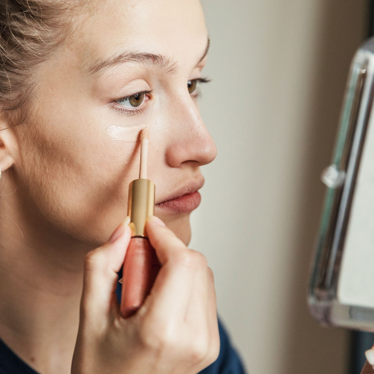 A Makeup Expert Shares Why The ‘Triangle Technique’ For Concealer ...