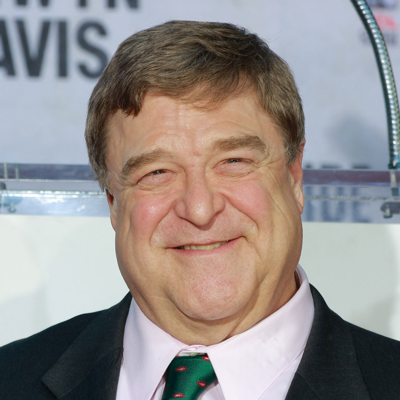 John Goodman Shows Off 200-Lb Weight Loss After Quitting Drinking ...