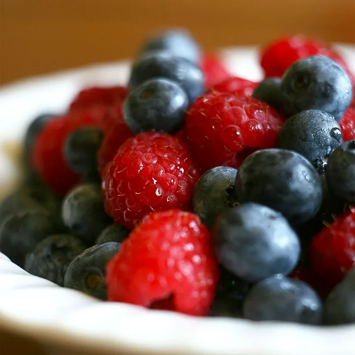 Want A Faster Metabolism? Add These 3 Summer Berries To Your Breakfast ...