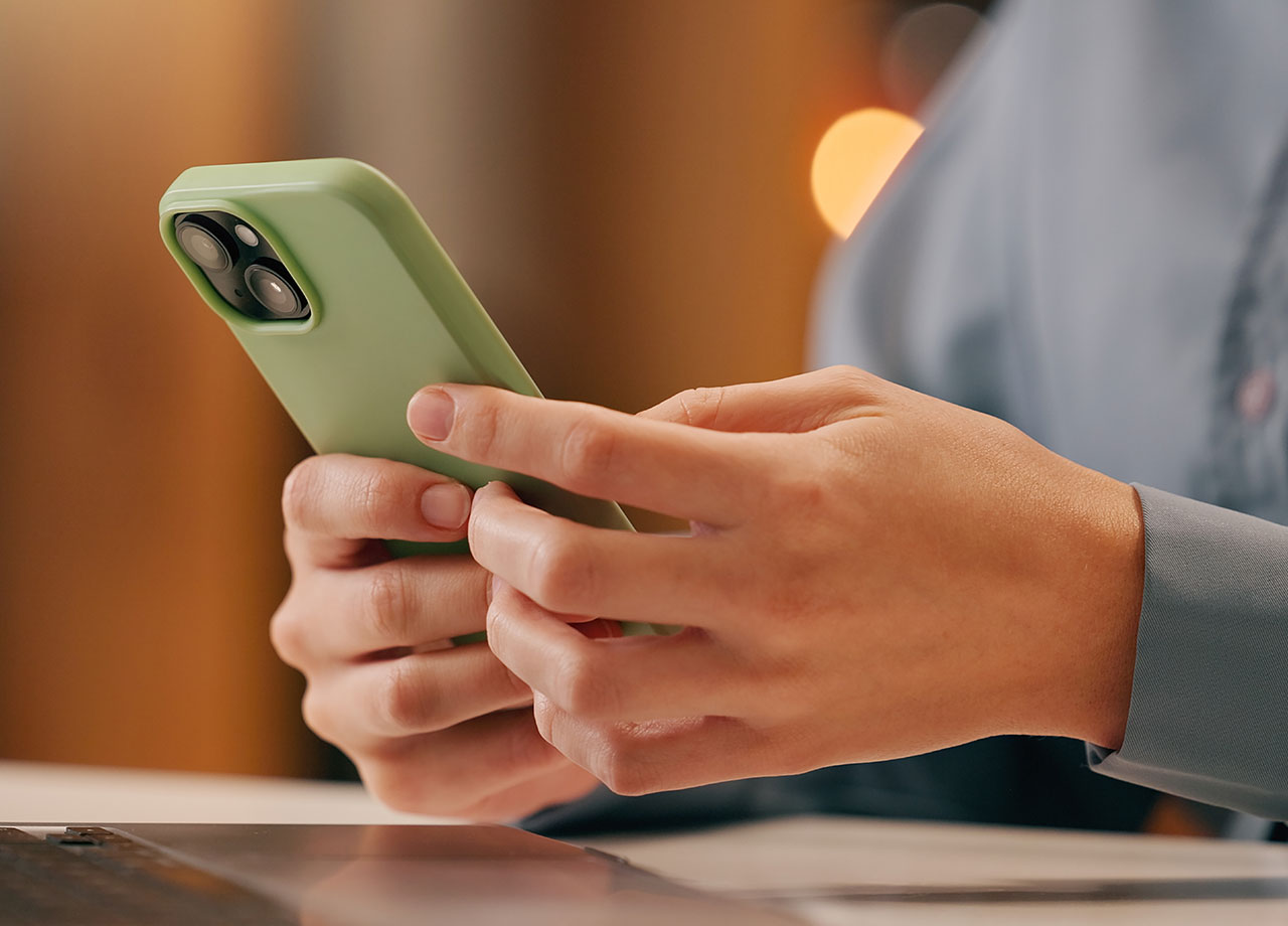 4 Potentially Dangerous Social Media Apps That Put Your Safety At Risk ...