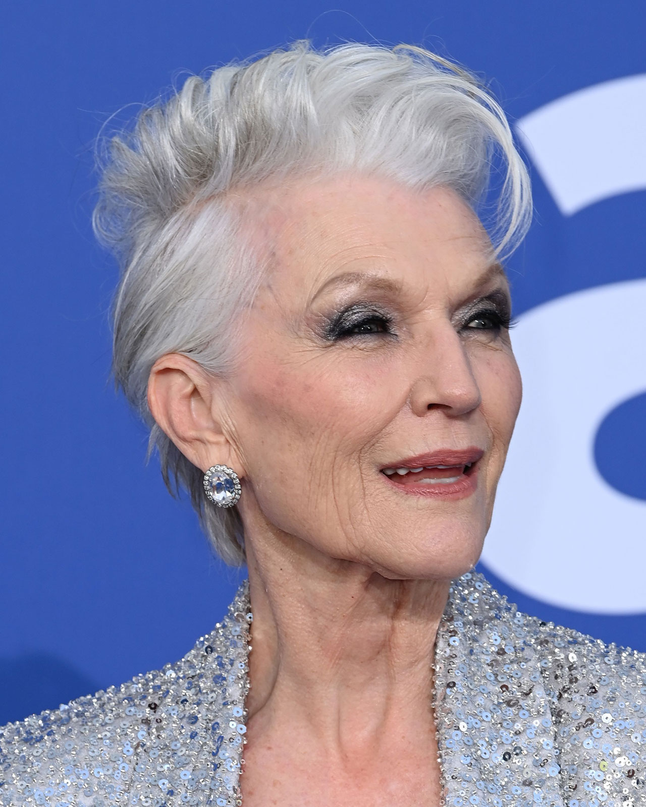 Stylists Share 5 Stunning Short Gray Hairstyles For Women Over 50 To ...