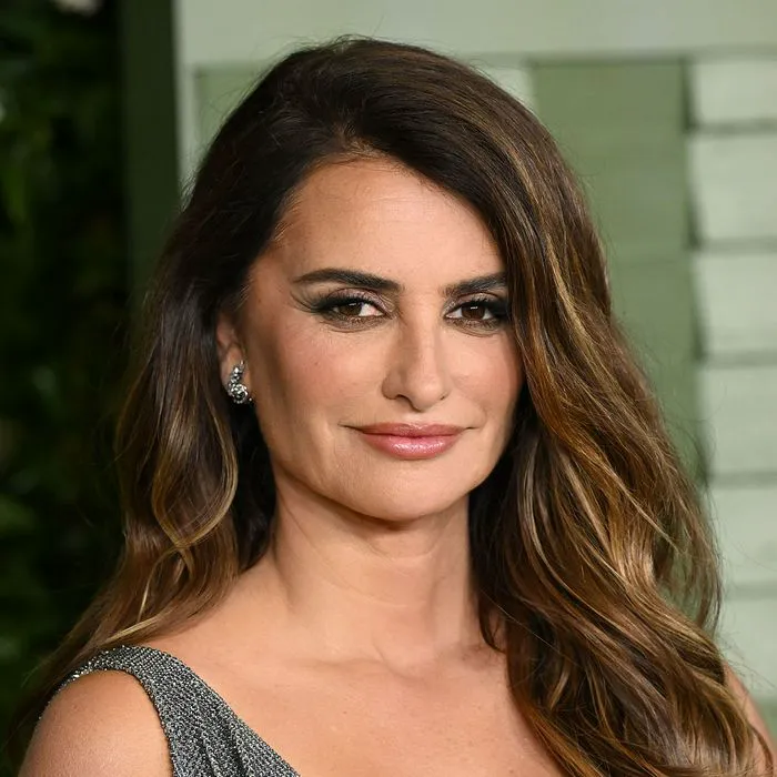 Penélope Cruz Commands Attention At The ‘WSJ’ Innovator Awards Red ...