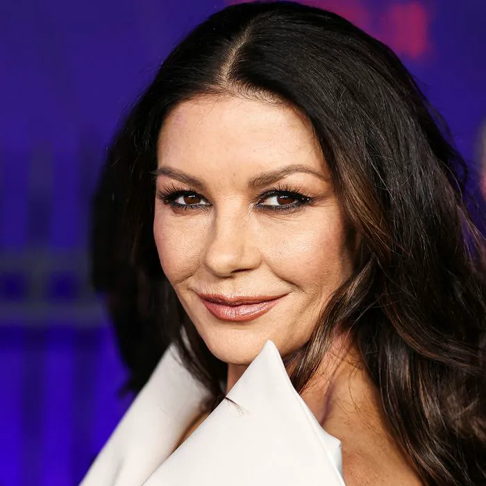 Catherine Zeta Jones Jung