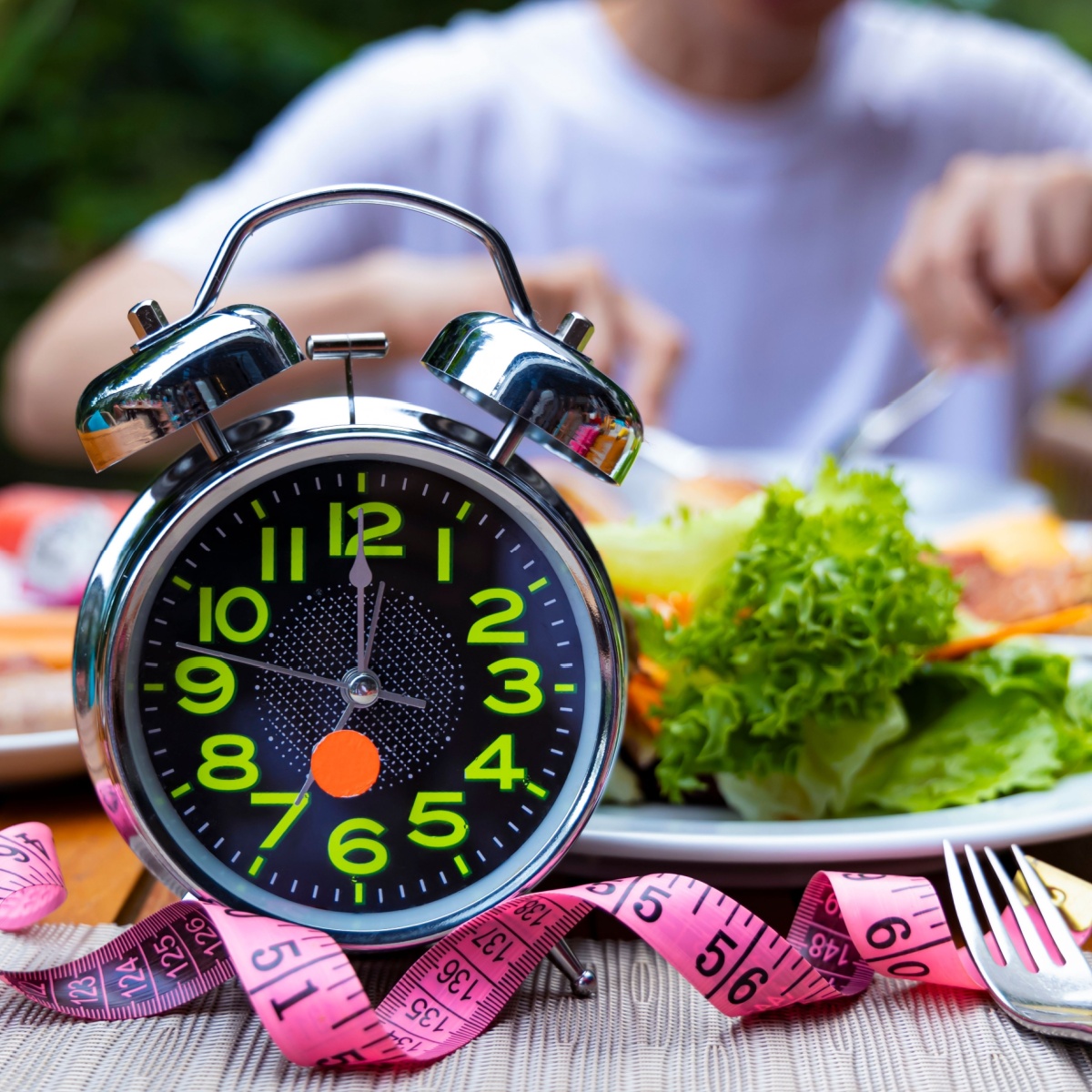 The Daily ‘Food Clock’ You Should Follow To Optimize Your Health And ...