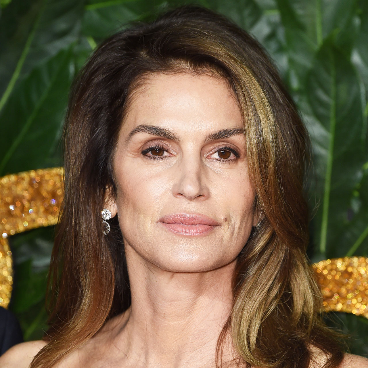 4 Ingredients Dermatologists Swear By To Plump Sagging Skin - SHEfinds