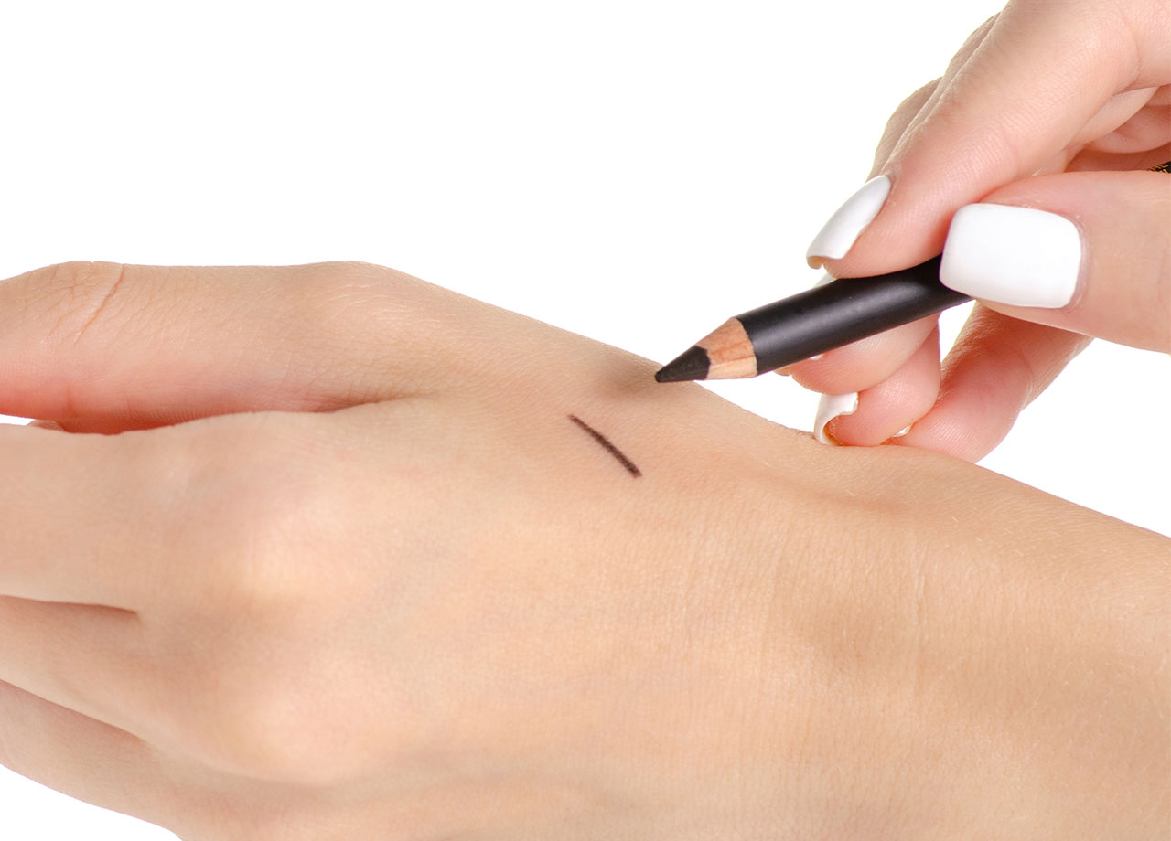 Thin, Over-Plucked Eyebrows? Avoid These ‘Harsh’ Eyebrow Mistakes ...