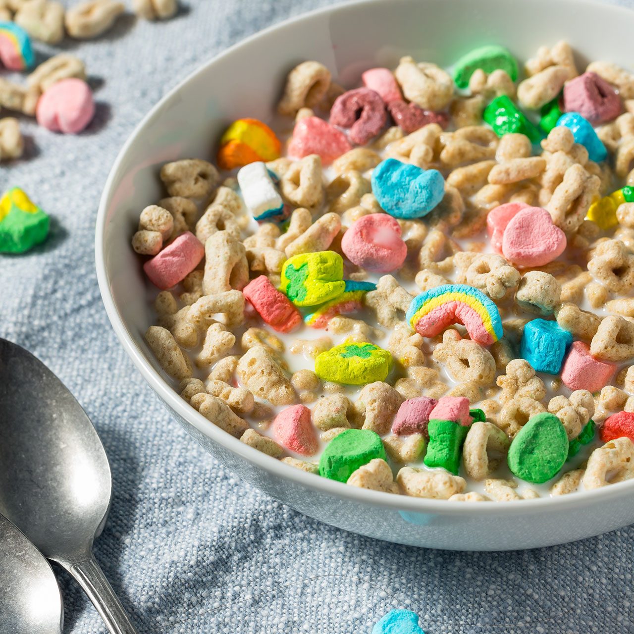 The Scary Downside To Oat Milk According To A Dietitian - SHEfinds