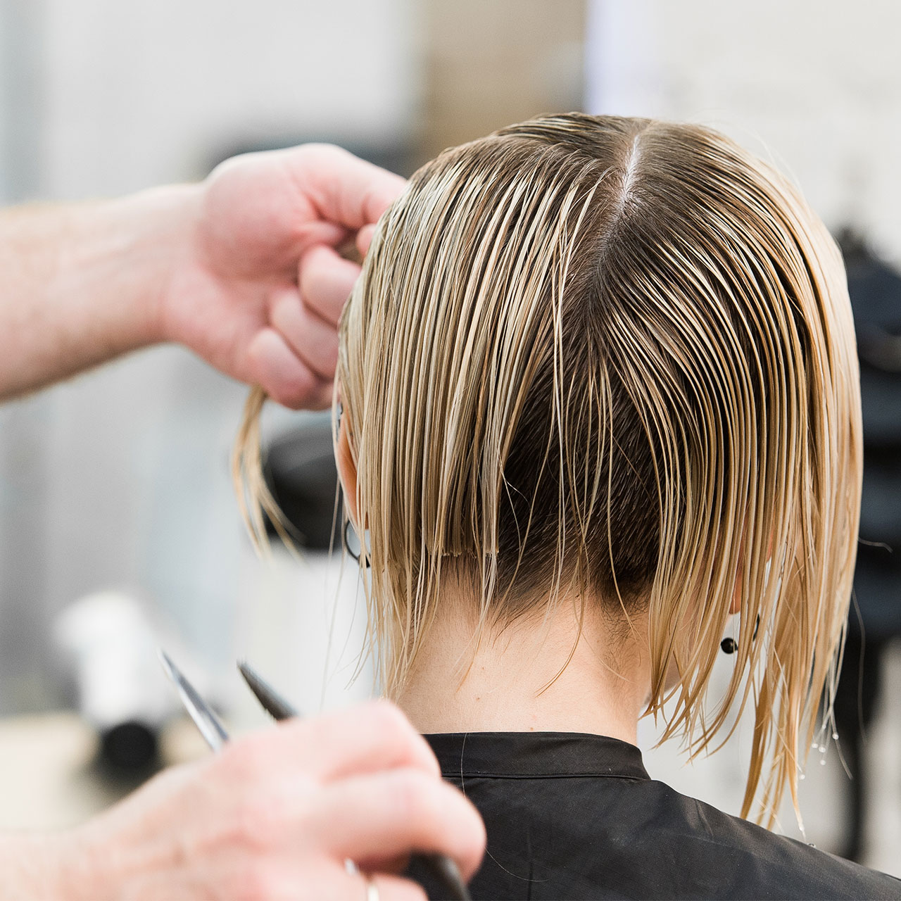 What Is The ‘Mob’ Haircut? Stylists Tell Us Why This Mid-Length Bob Cut ...