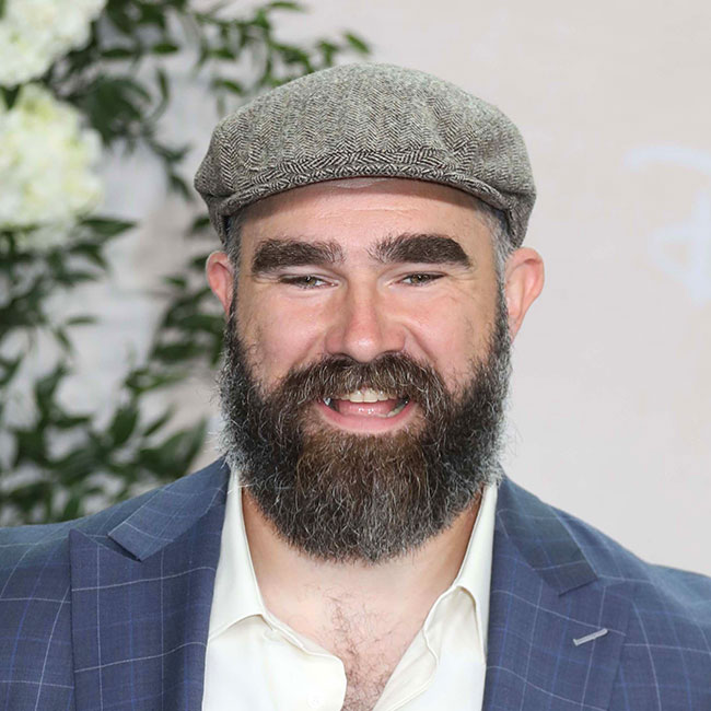 Celebs Are Wearing The Most Flattering Wedgie Bikini Bottoms EVER ...