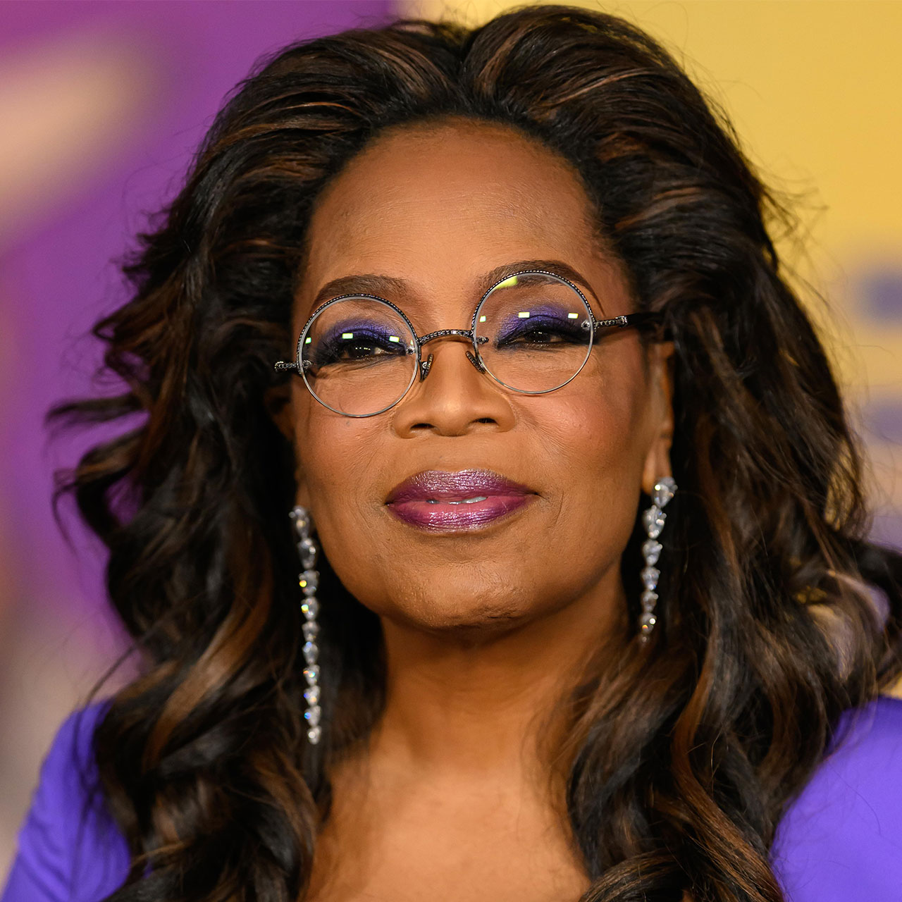 Oprah Winfrey Shows Off Her 40-Lb Weight Loss In Another Waist-Cinching ...